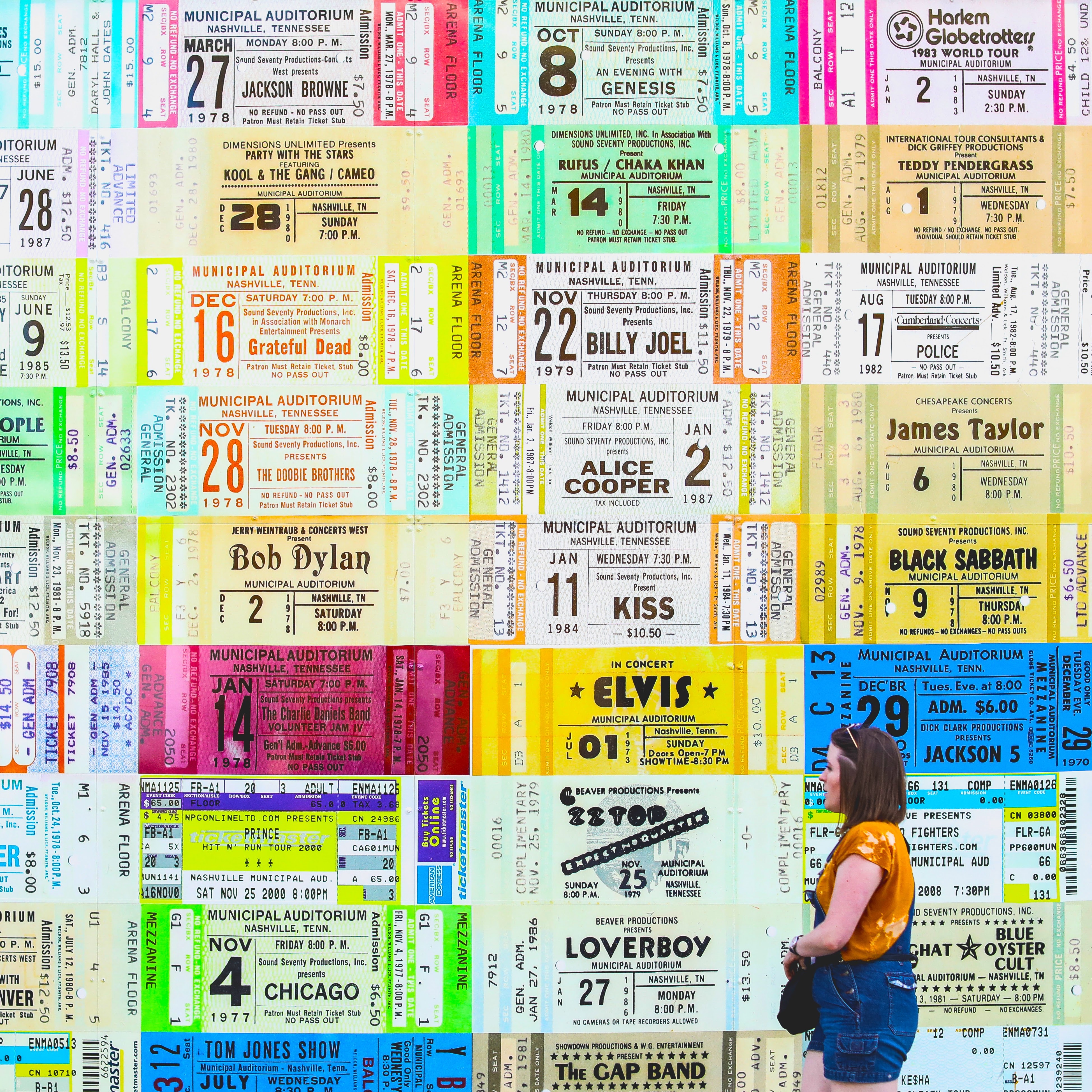 6 Reasons Why Booking Your Tickets Online Is a Better Option - Fuzzable
